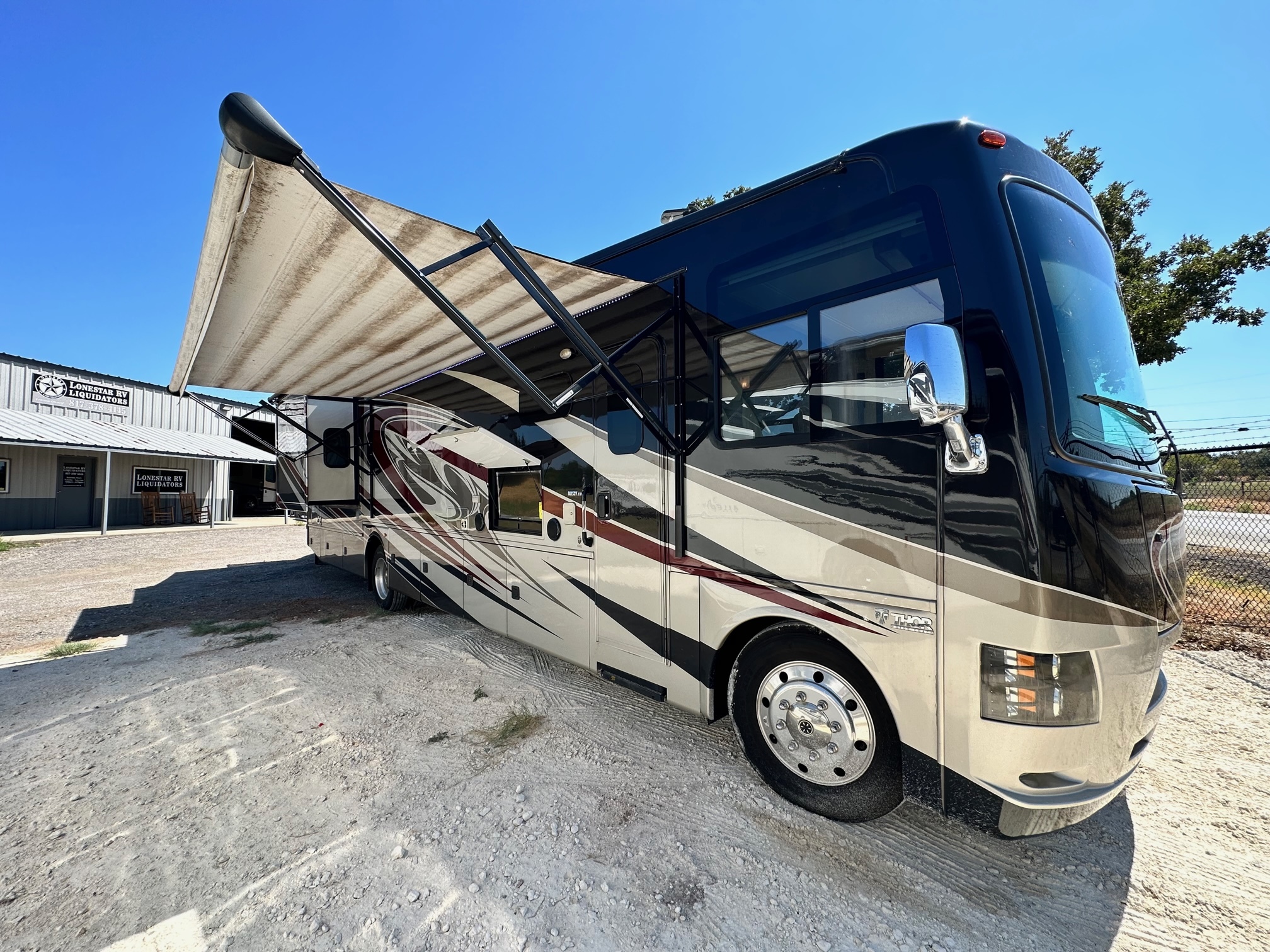 Lonestar RV Liquidators | Veteran Owned in Cowtown, Texas