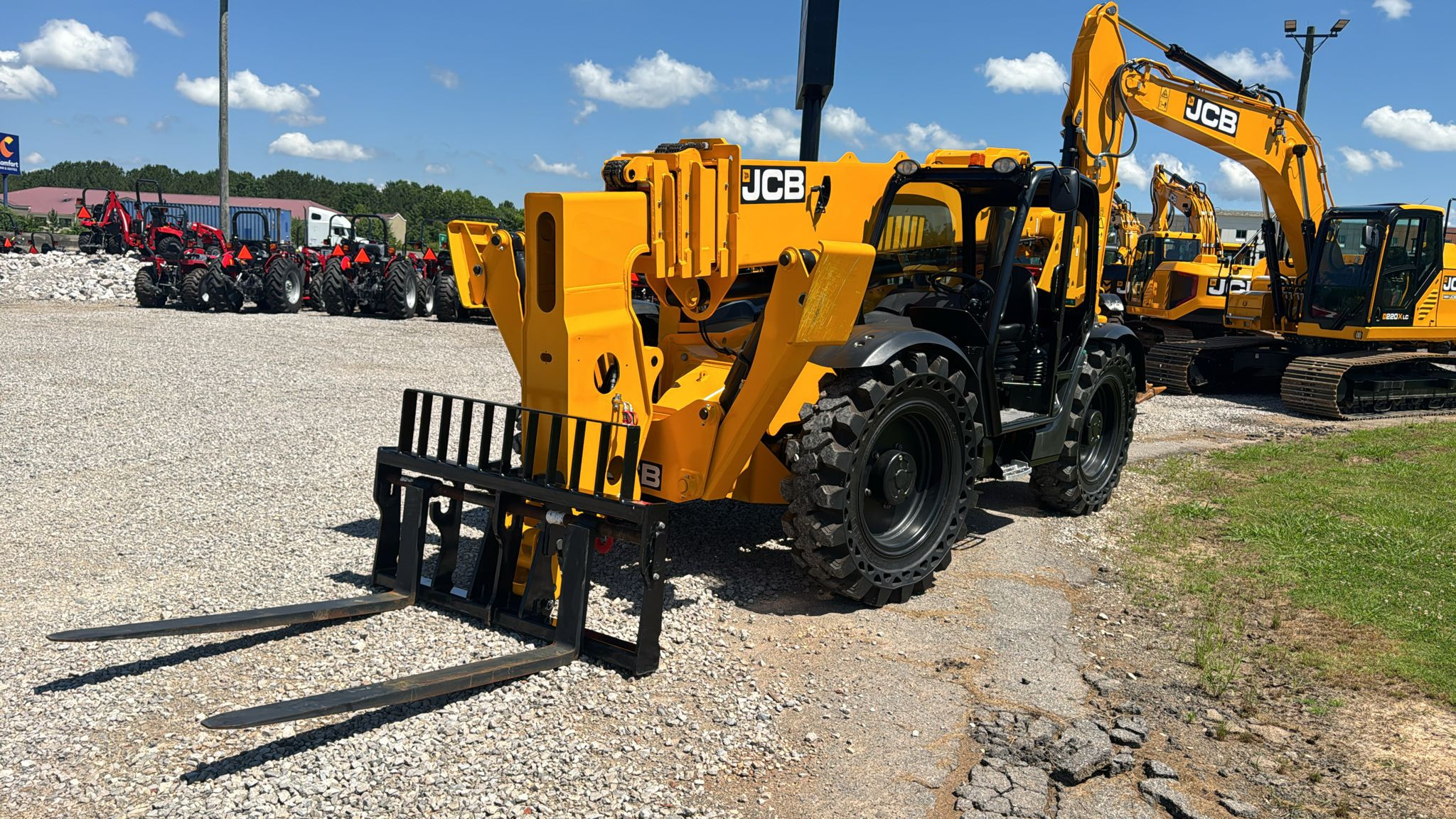 New 2024 JCB 510-56 in Leeds, AL