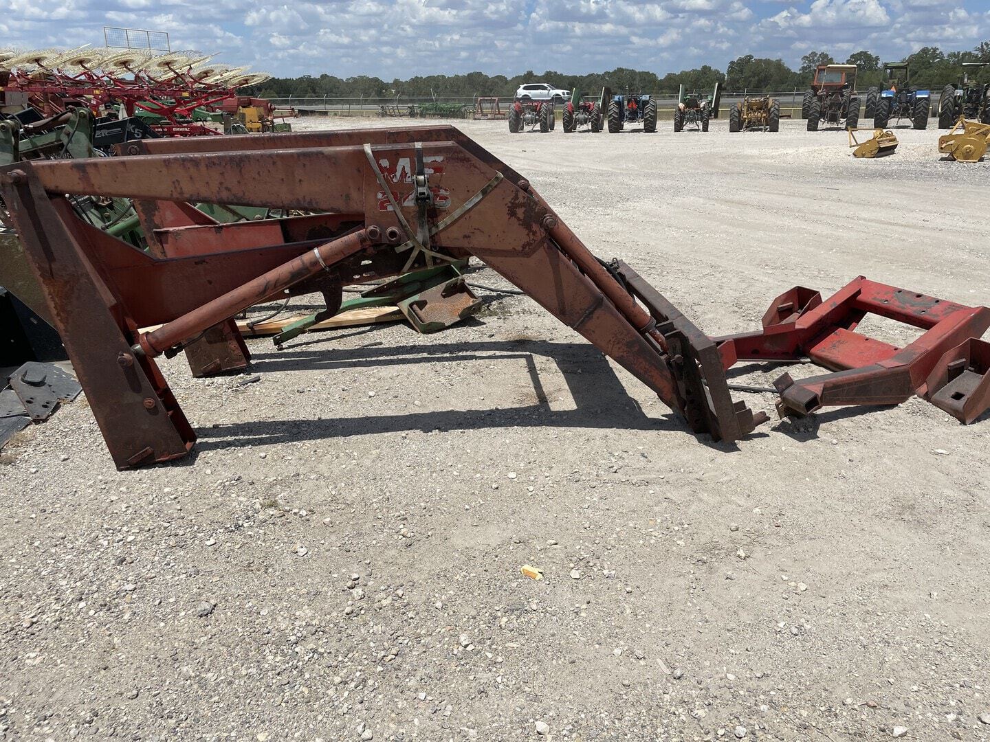 Used Massey Ferguson MF246 in Paige, TX