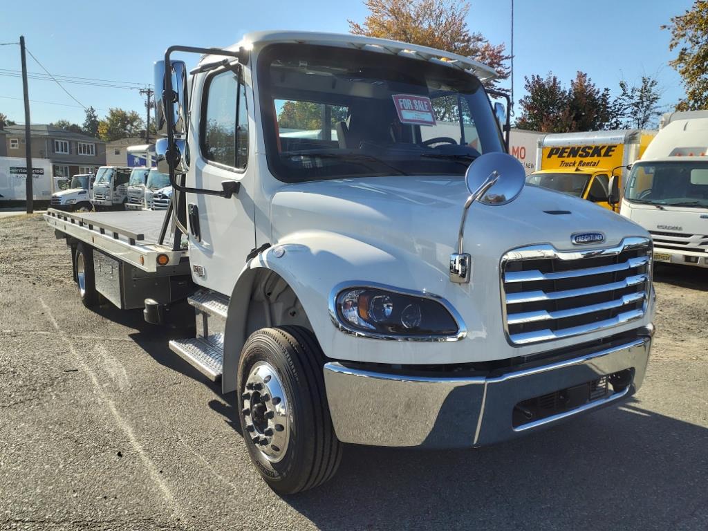 New 2025 Freightliner M2106 in Lyndhurst, NJ