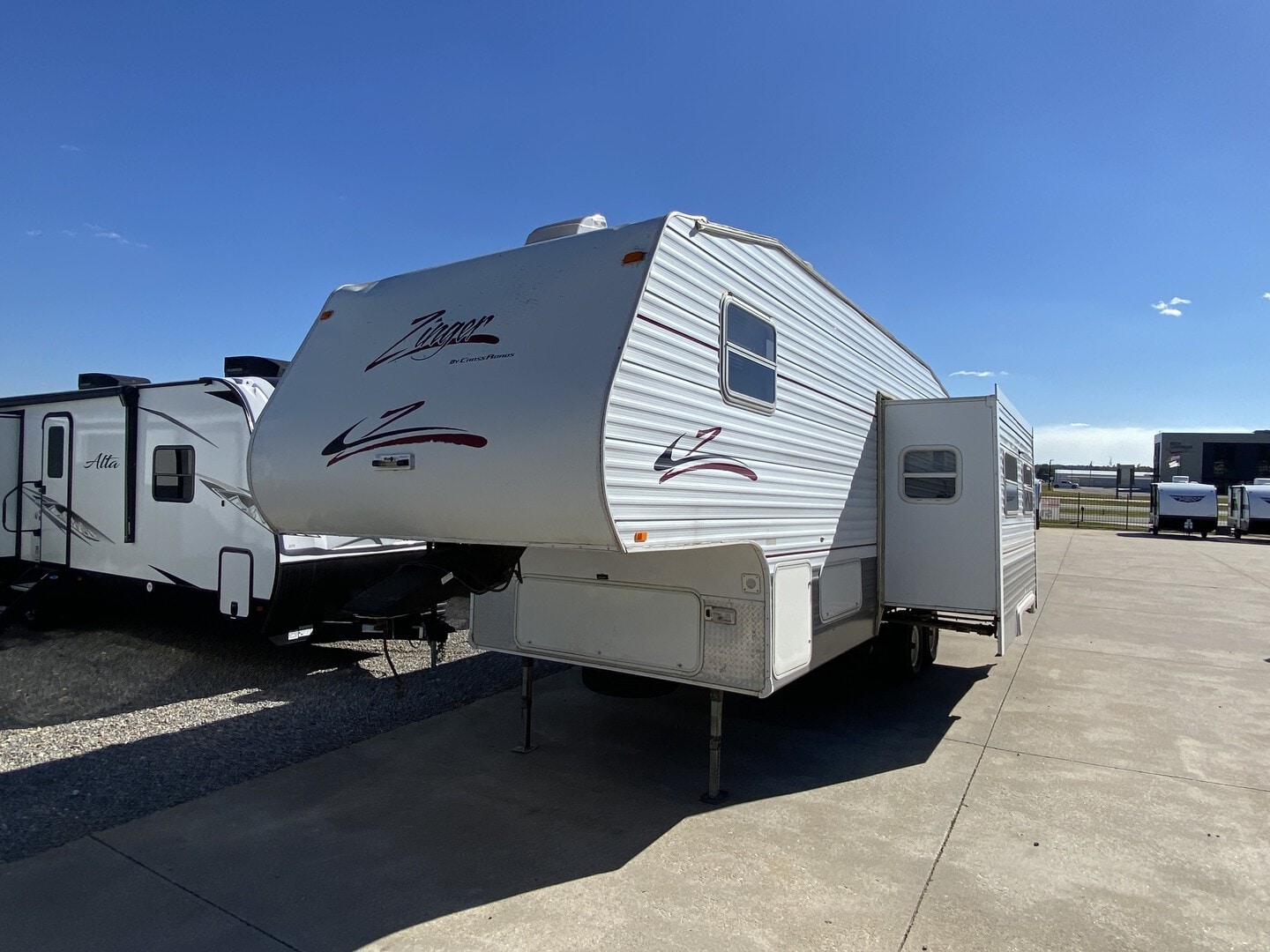 RV Dealer in Dexter, MO | Fifth Wheels & Travel Trailers