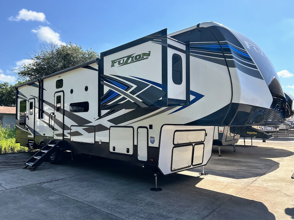 Used and New RVs for sale in Dallas TX