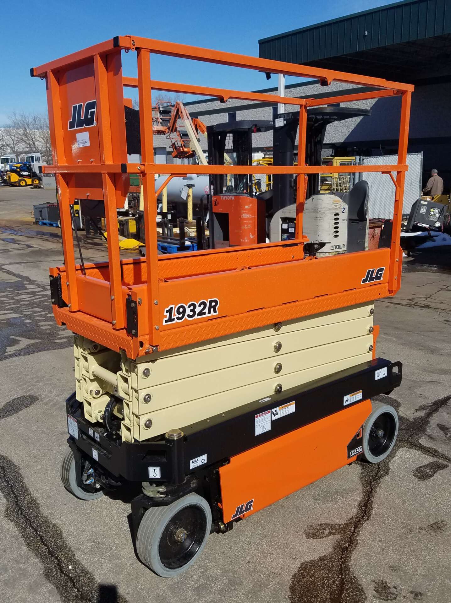 Industrial Equipment Service & Sale in Wisconsin | Yale Dealers